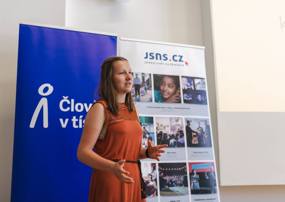 JSNS - Promítejte ve škole zdarma a legálně dokumentární filmy.